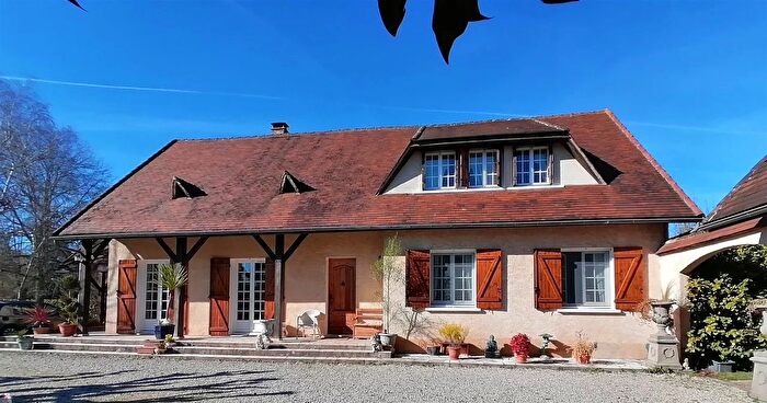 Maison à vendre - Saint-Pierre-dEyraud - 10 pièces - 7 chambres