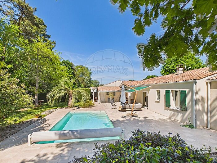 Maison 6 pièces à Les Mathes, à vendre