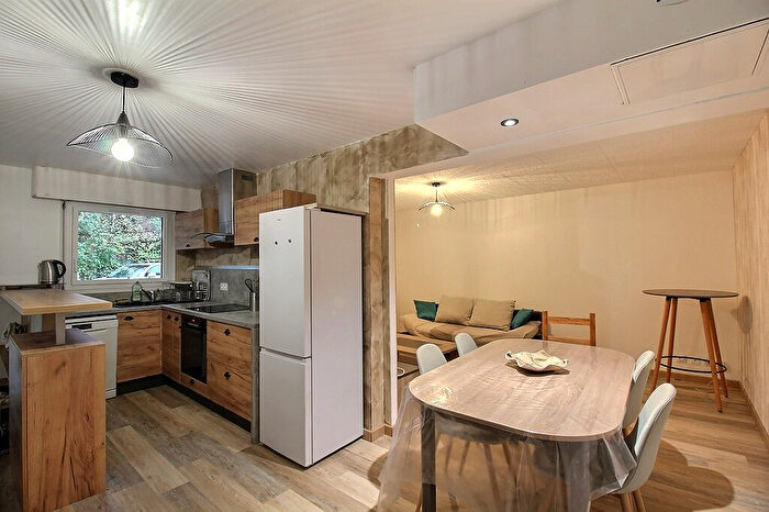 Appartement à louer - Thonon-les-Bains, Ouest - 3 pièces - 2 chambres