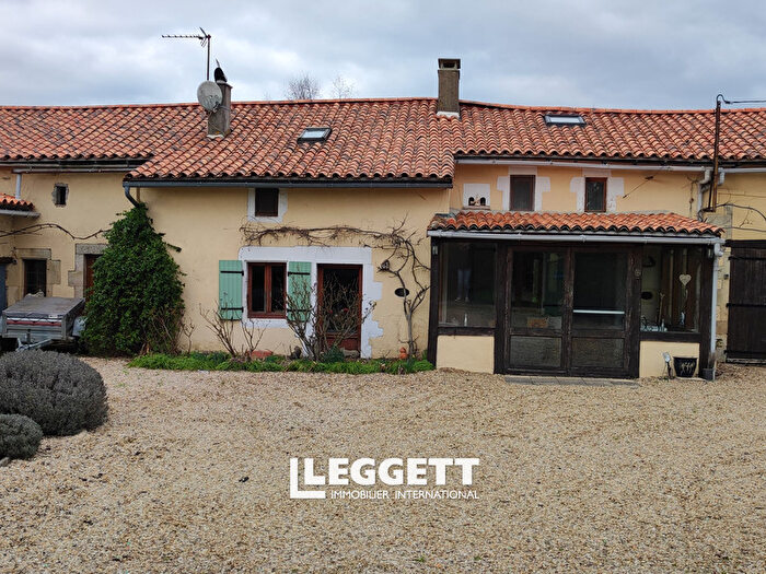 Maison à vendre - Chaunay - 9 pièces - 5 chambres