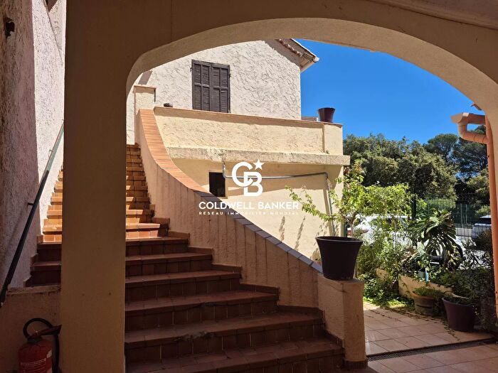 Maison à vendre - Fréjus, Saint-Aygulf - 14 pièces