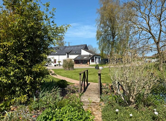 Maison à vendre - Ménéac - 9 pièces - 6 chambres