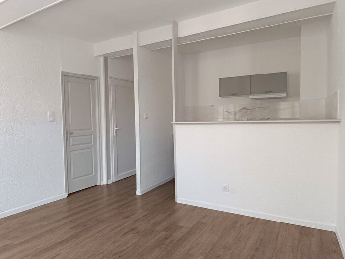Appartement à louer - Bourg-Charité, Narbonne - 2 pièces - 1 chambre