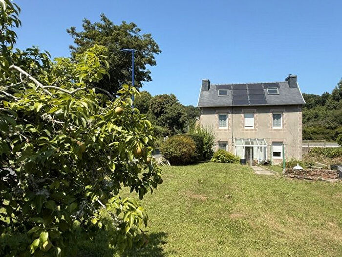 Maison 9 pièces à vendre à Louannec