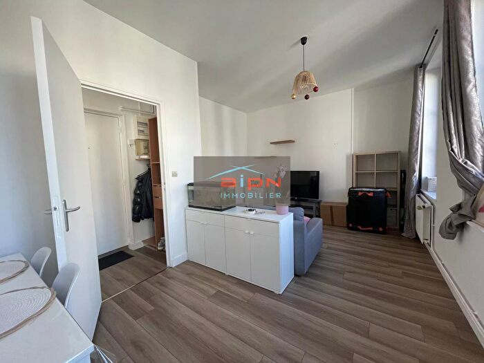 Appartement à louer - Elbeuf, Centre-ville - 2 pièces - 1 chambre