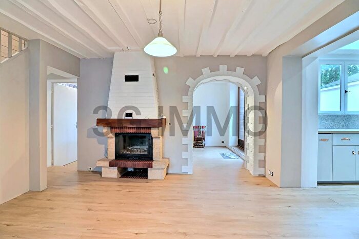 Maison à vendre - Verneuil-en-Halatte - 4 pièces - 2 chambres
