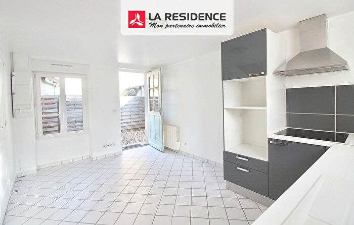 Appartement à louer - Jouars-Pontchartrain - 1 pièce - 1 chambre
