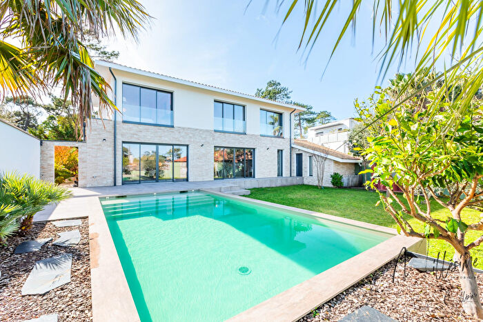 Maison 6 pièces à Anglet, Cinq Cantons, à vendre