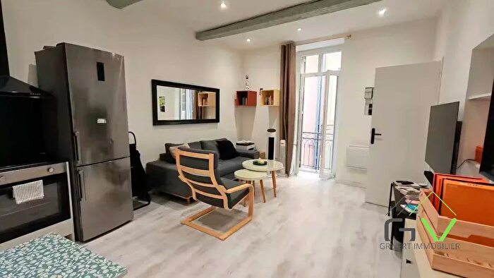 Appartement 2 pièces à vendre à Nîmes, Ecusson, Arènes