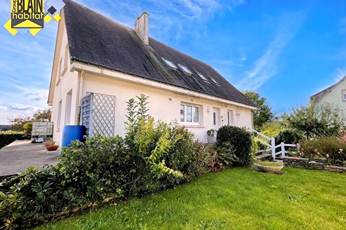 Maison à vendre - Le Faouët - 7 pièces - 6 chambres