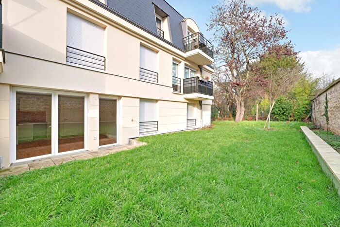 Appartement à vendre - Verneuil-sur-Seine, Centre-ville, Gare - 4 pièces - 3 chambres