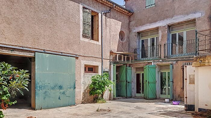 Maison à vendre - Bessan - 9 pièces - 5 chambres