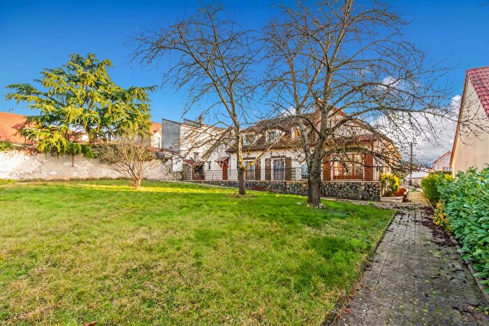 Maison à vendre - Dampmart - 9 pièces - 7 chambres