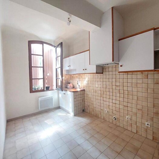Intra Muros, Manosque - Appartement 1 pièce à louer