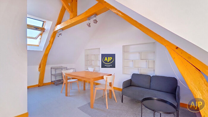 Appartement 2 pièces à vendre à Quartiers Centre, Fougères, Sévigné