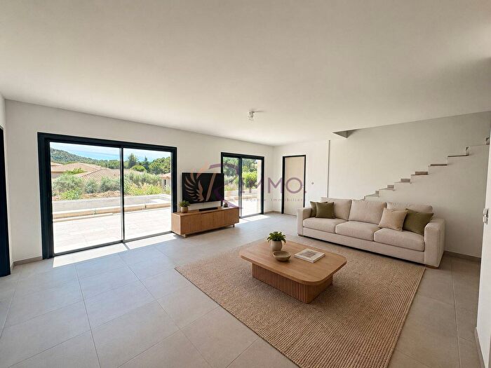 Maison 5 pièces à Ventabren, à louer