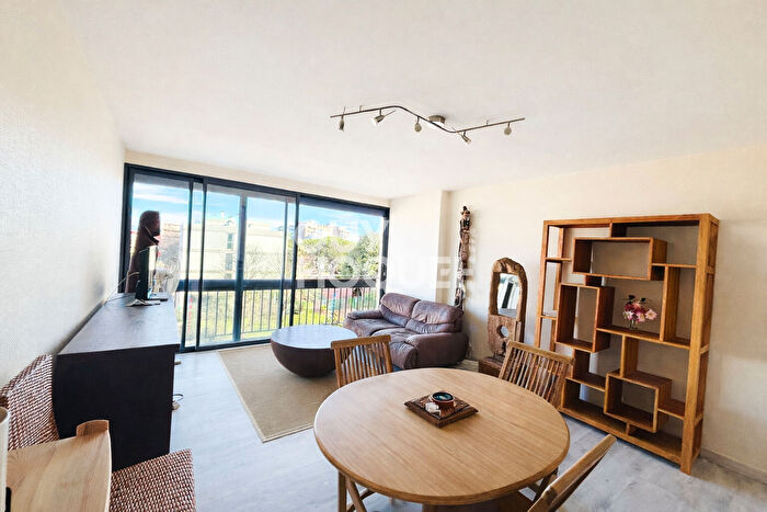 Appartement à vendre - Saint-Cyprien, Le Port - 3 pièces - 2 chambres