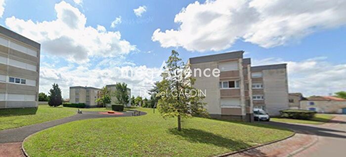 Appartement à vendre - Cognac, Champ de Foire - 2 pièces - 1 chambre