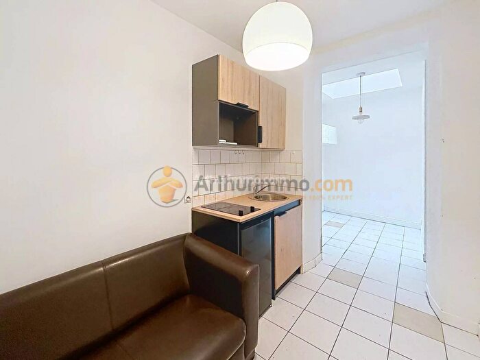 Appartement à louer - Centre Ville, Reims - 1 pièce