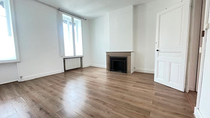 Sainte-Colombe - Appartement 5 pièces à vendre