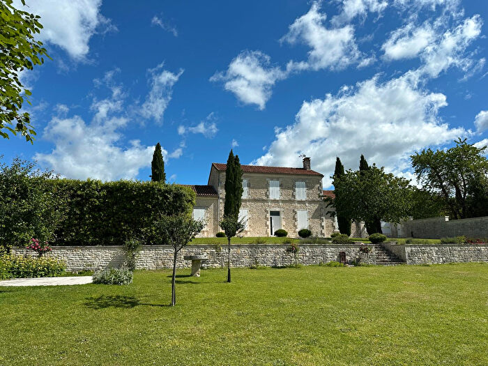 Taizé-Aizie : Maison 7 pièces à vendre