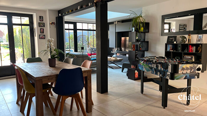 Maison 6 pièces à Lamorlaye, à vendre