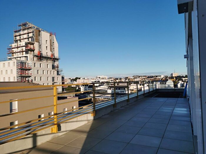 Appartement à louer - Lorient, Centre-ville - 4 pièces - 3 chambres