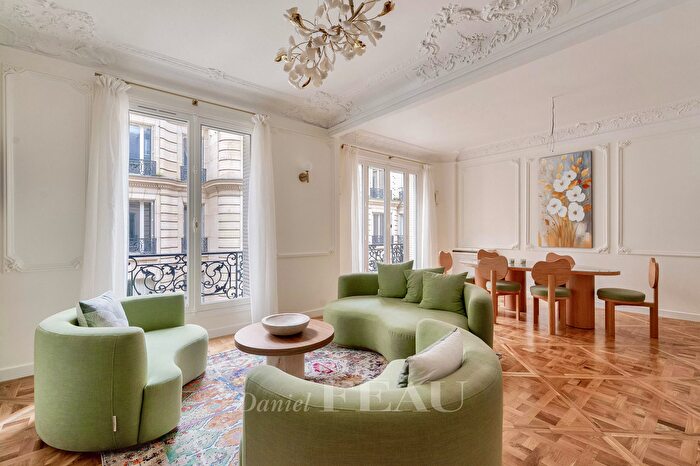 Appartement à louer - Paris e , Saint-Merri - 4 pièces - 3 chambres