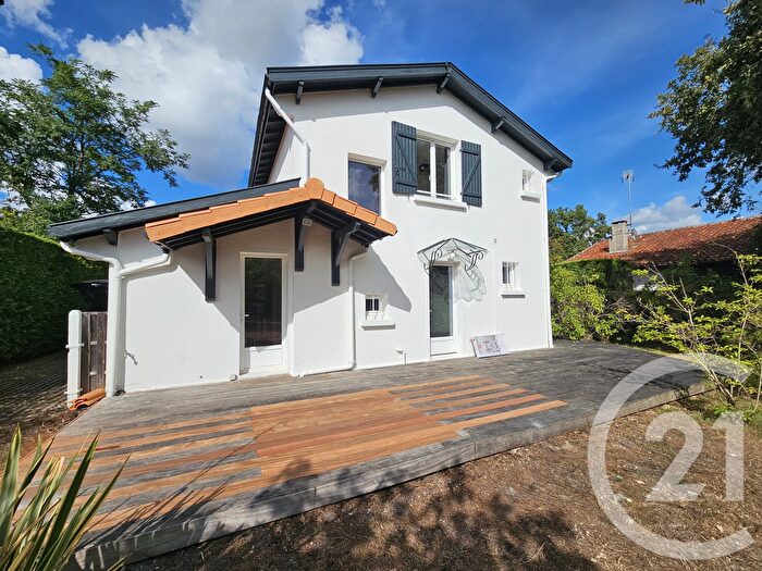 Maison 4 pièces à louer - Arès