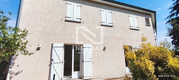 Saint-Désert : Appartement 4 pièces à louer