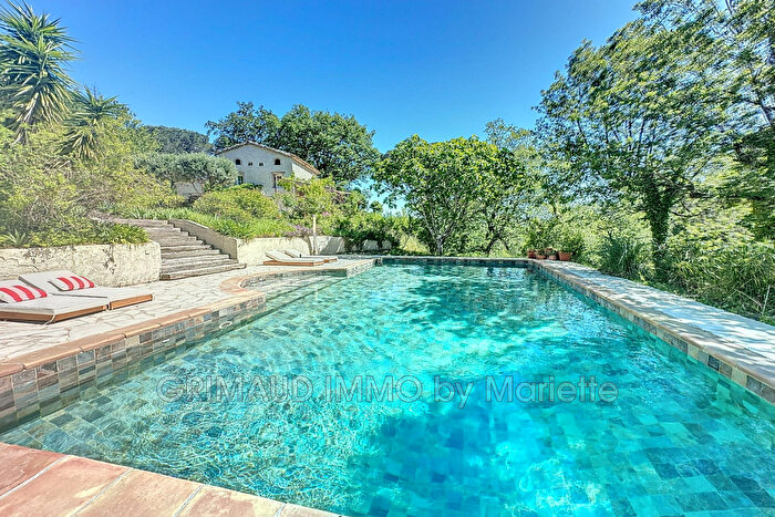 Maison à vendre - La Garde-Freinet - 5 pièces - 3 chambres