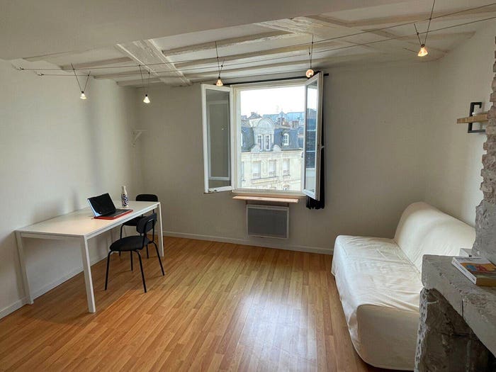 Centre, Angers : Appartement 1 pièce à louer
