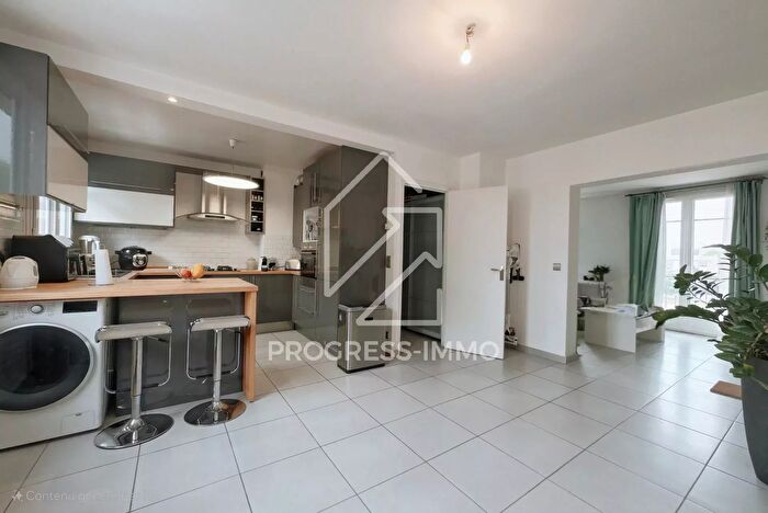 Appartement à vendre - Champigny-sur-Marne, Maroc, Fourchette, Polangis - 3 pièces - 2 chambres