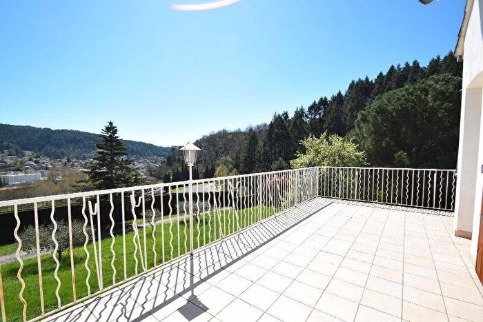 Maison à louer - Vals les Bains - 4 pièces - 3 chambres