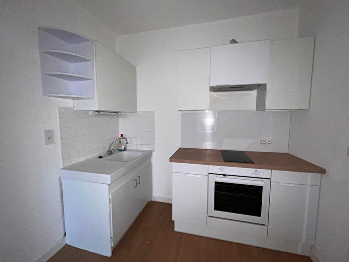 Appartement à louer - Les Côtes-dArey - 2 pièces - 1 chambre