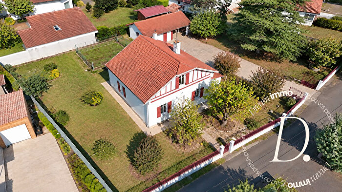 Mées : Maison 7 pièces à vendre