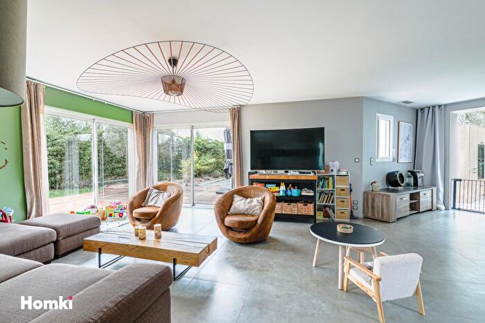 Maison à vendre - Sandillon - 6 pièces - 4 chambres