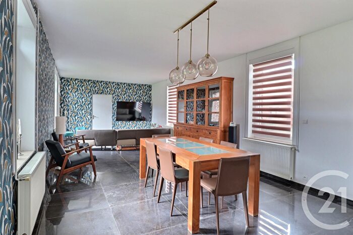 Maison à vendre - Radinghem-en-Weppes - 9 pièces - 6 chambres