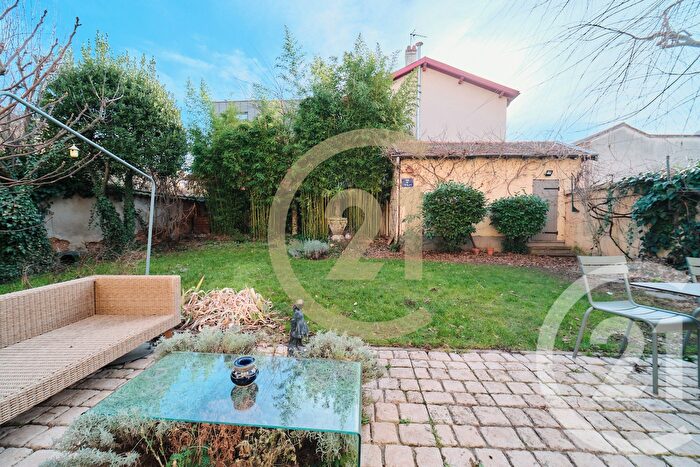 Maison à vendre - Lyon e , Bachut, Transvaal - 4 pièces - 3 chambres