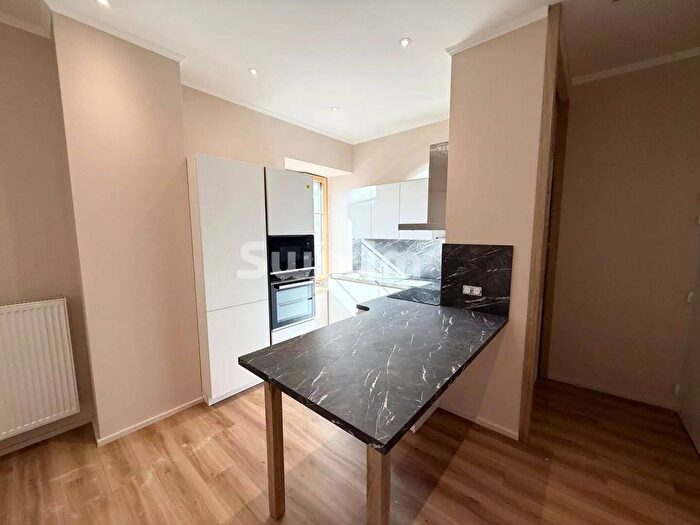Appartement à louer - Centre Ville-Zone Industrielle, Champagnole - 2 pièces - 1 chambre