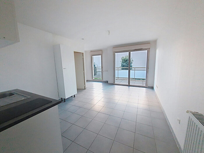 Appartement à vendre - Marseille e , Les Trois Lucs - 2 pièces - 1 chambre