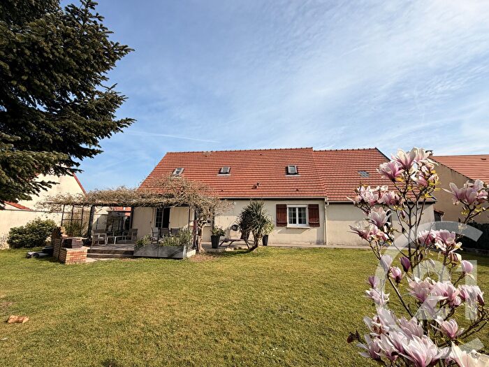 Maison à vendre - Rozay-en-Brie - 7 pièces - 5 chambres