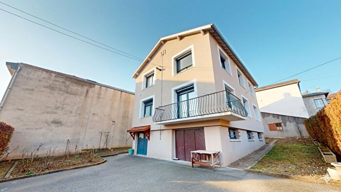 Maison 11 pièces à vendre à Firminy, Centre-ville