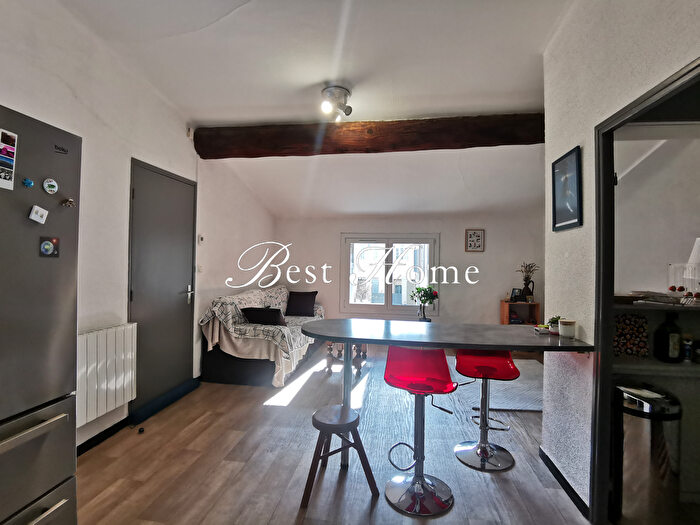 Appartement à louer - Nîmes, Feuchères - 3 pièces - 2 chambres