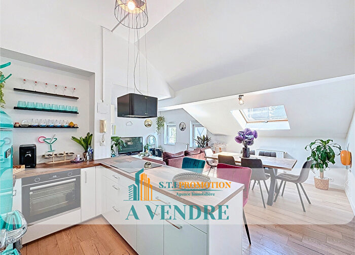 Appartement à vendre - Algrange - 3 pièces - 2 chambres