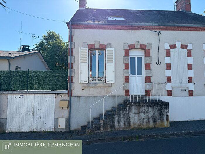 Maison 3 pièces à Vierzon, Centre-ville, à vendre