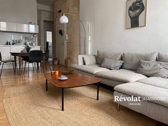 Appartement à louer - Bordeaux - 3 pièces - 2 chambres