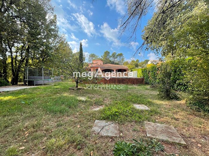 Appartement à vendre - Trans-en-Provence - 4 pièces - 3 chambres