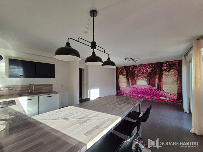 Maison à vendre - Noyal-Châtillon-sur-Seiche - 4 pièces - 3 chambres