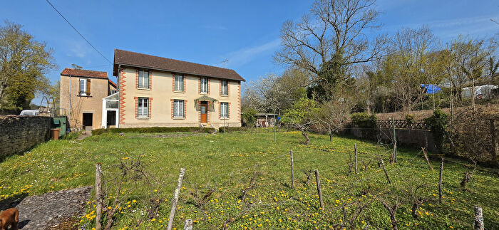 Maison 6 pièces à Clamecy, à vendre